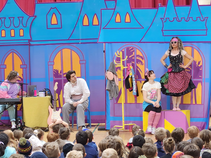 Nellie in the Know Jan. 26 | Thanks for your Support, Cinderella ...